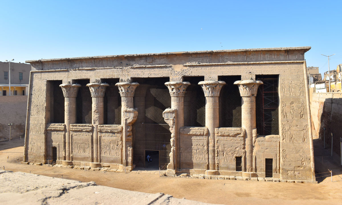 El Templo De Esna En Egipto El Templo De Jnum En Esna